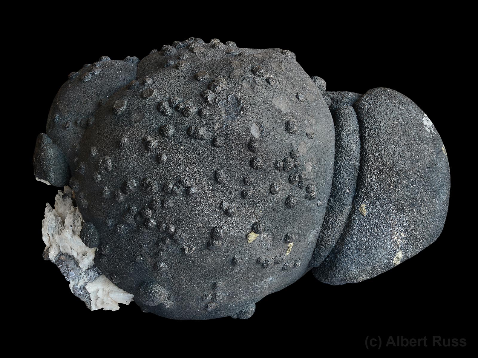 Native Arsenic – Mineral Properties, Photos and Occurrence