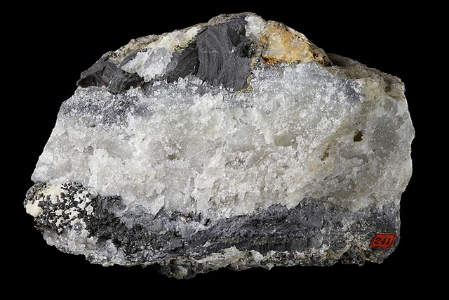 Native Arsenic – Mineral Properties, Photos and Occurrence